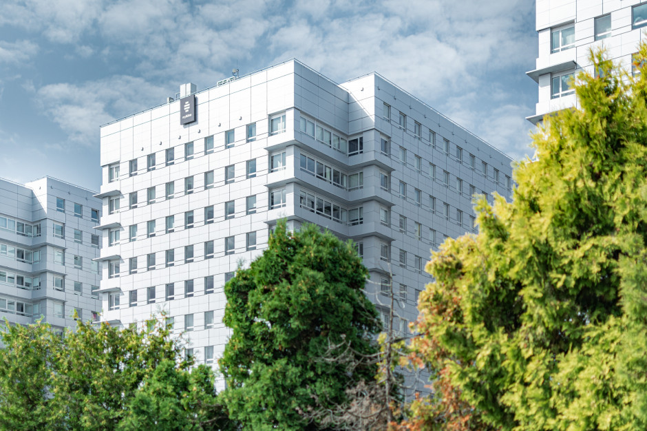 Trzy biurowce na Mordorze sprzedane