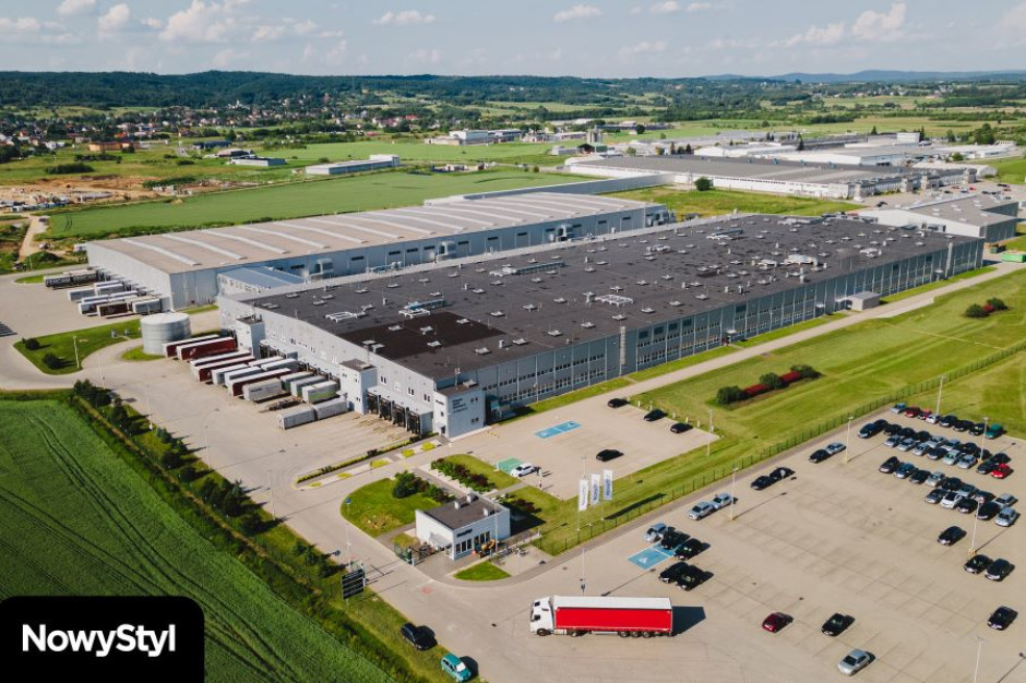 Nowy Styl świętuje 10-lecie fabryki mebli