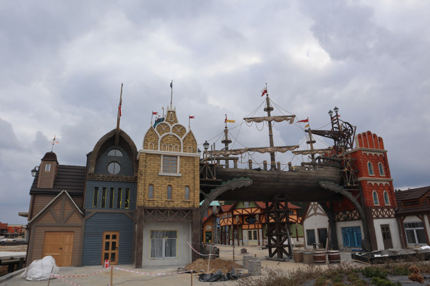 Kiedy otwarcie nowego parku rozrywki? Grupa Hosso nadal milczy