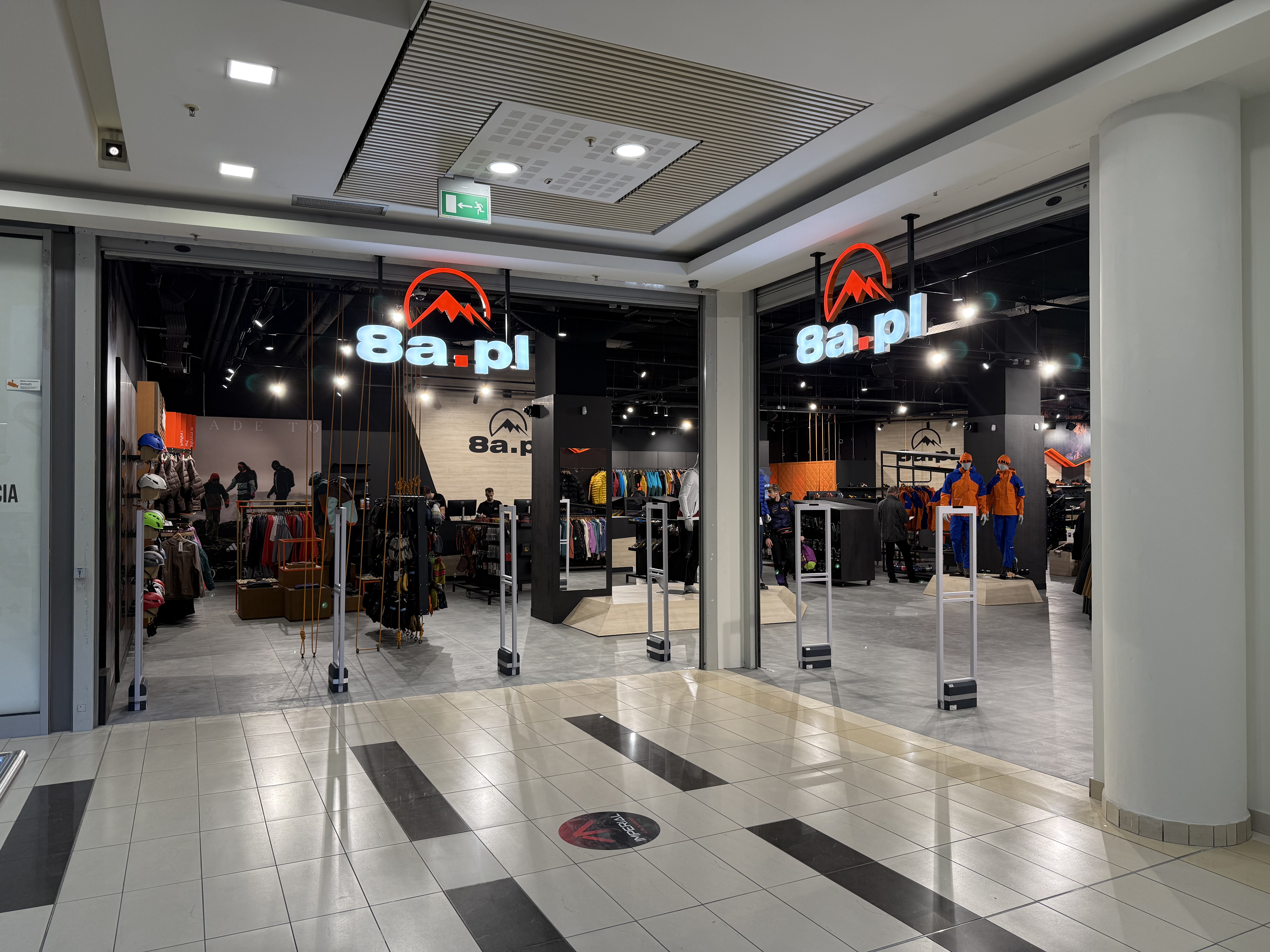 Dziś otwarcie 8a.pl w Krakowie. Największego sklepu outdoorowego w kraju